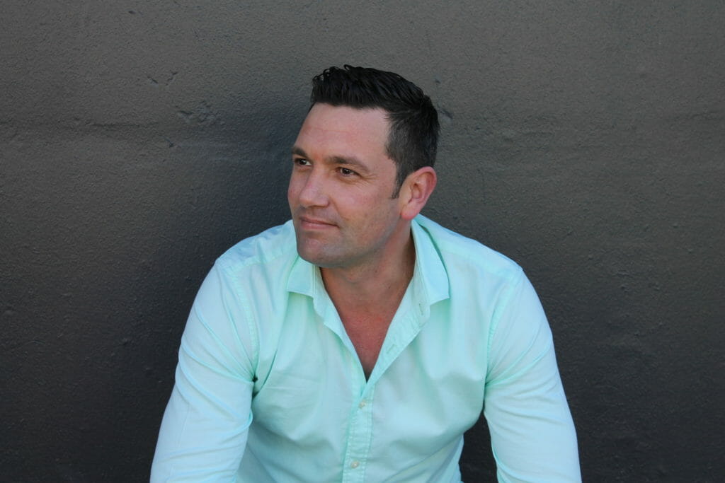 Why Is Your Hair Thinning? - MenoMe® - Menopause Signs